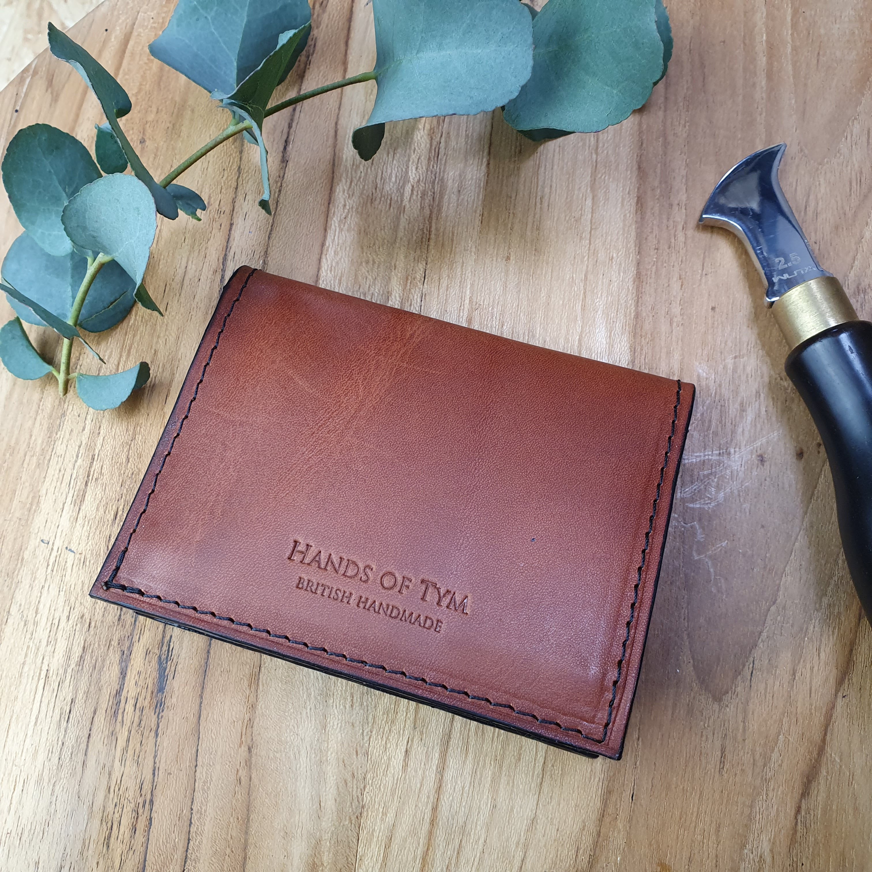 What are the benefits of learning leather craft? – Hands of Tym