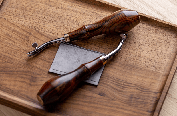 Adjustable Leather Creaser for Leather Finishing – Hands of Tym